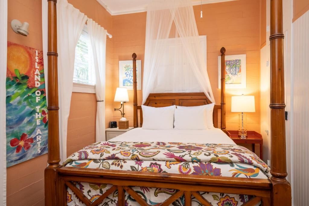 Comfortable Accommodations in The Keys | The Mermaid & The Alligator